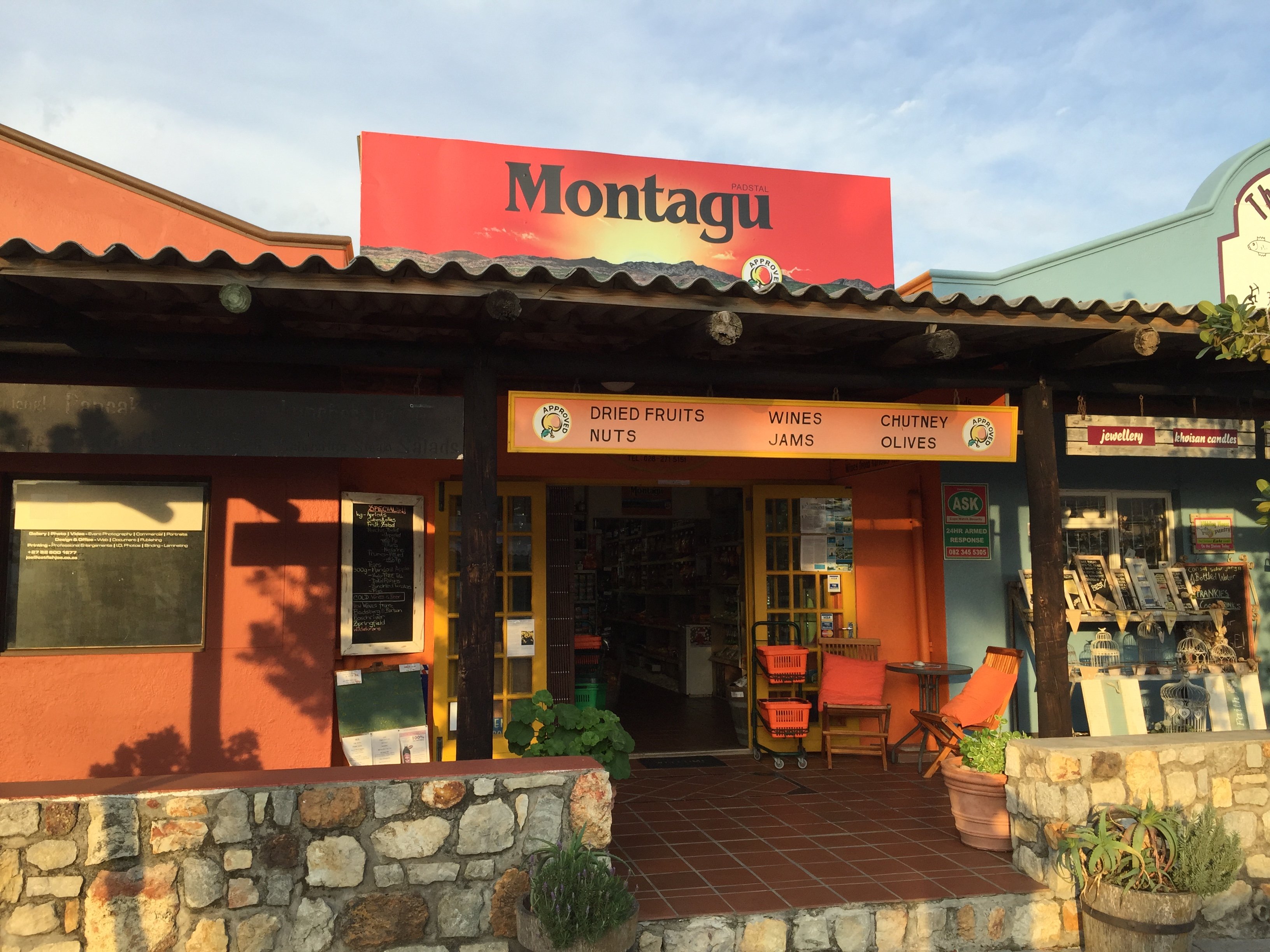 Montagu Dried Fruit | Xplorio Kleinmond