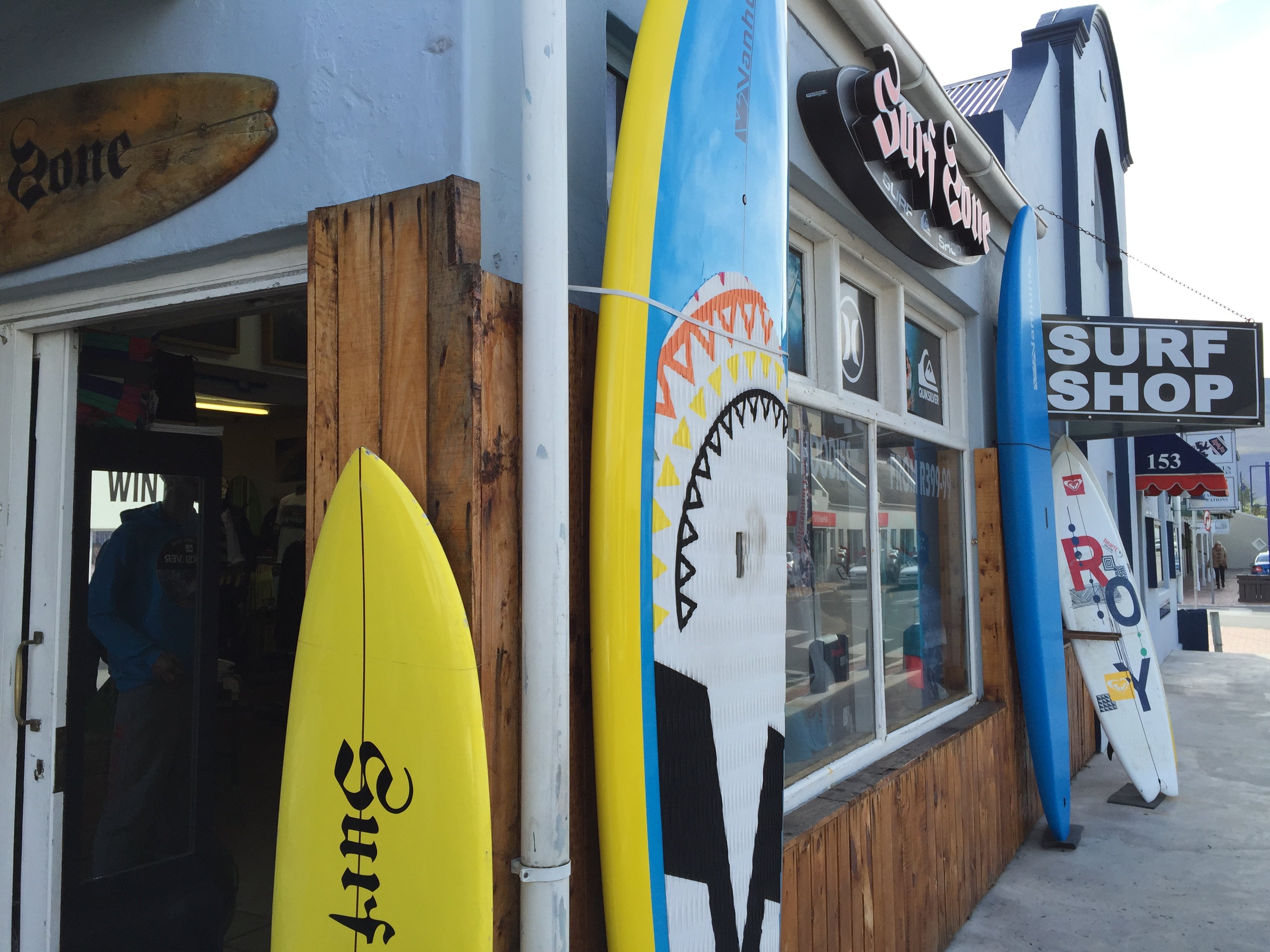 Surf Zone Hermanus | Xplorio Hermanus