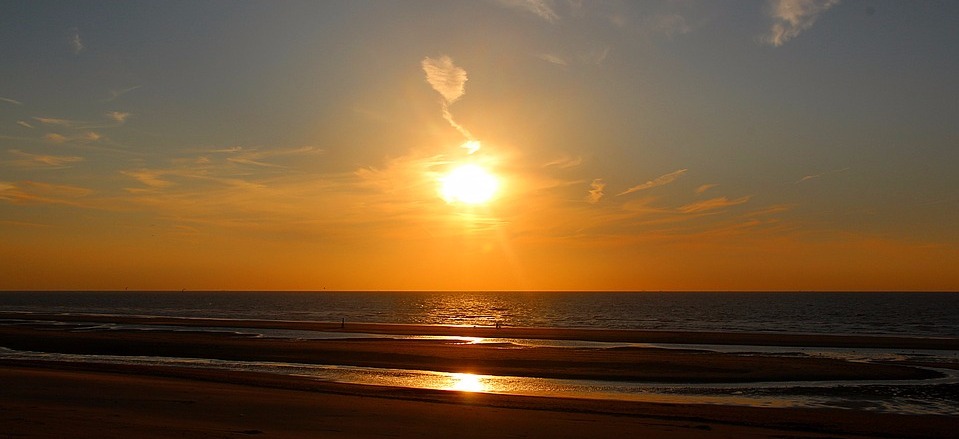 Sun Setting and Moon Rising | Xplorio Hermanus