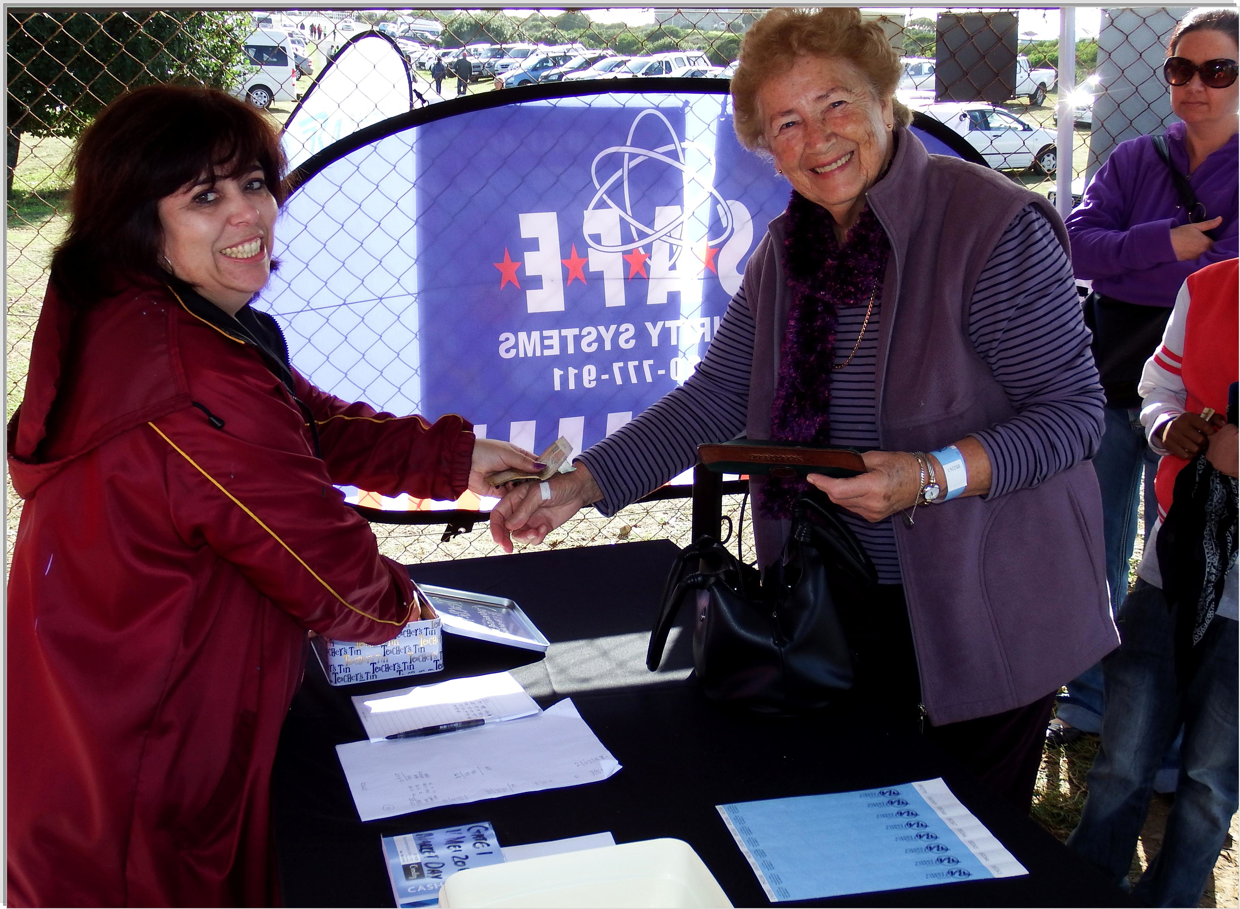 Rachels Angels Markdag | Xplorio Gansbaai