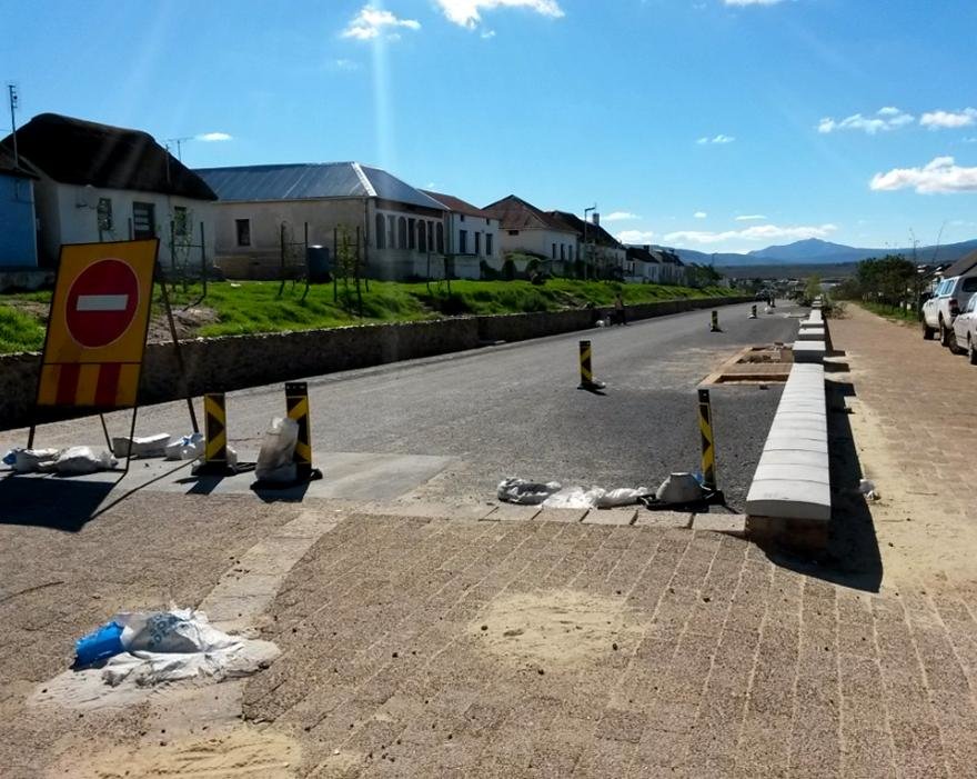 Bredasdorp - Gansbaai Teerpad | Xplorio Gansbaai