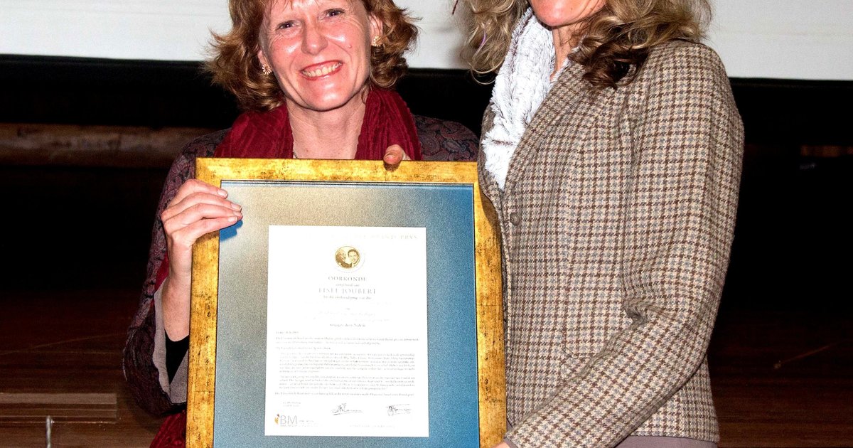 Dr Lisel Joubert bekroon | Xplorio Gansbaai