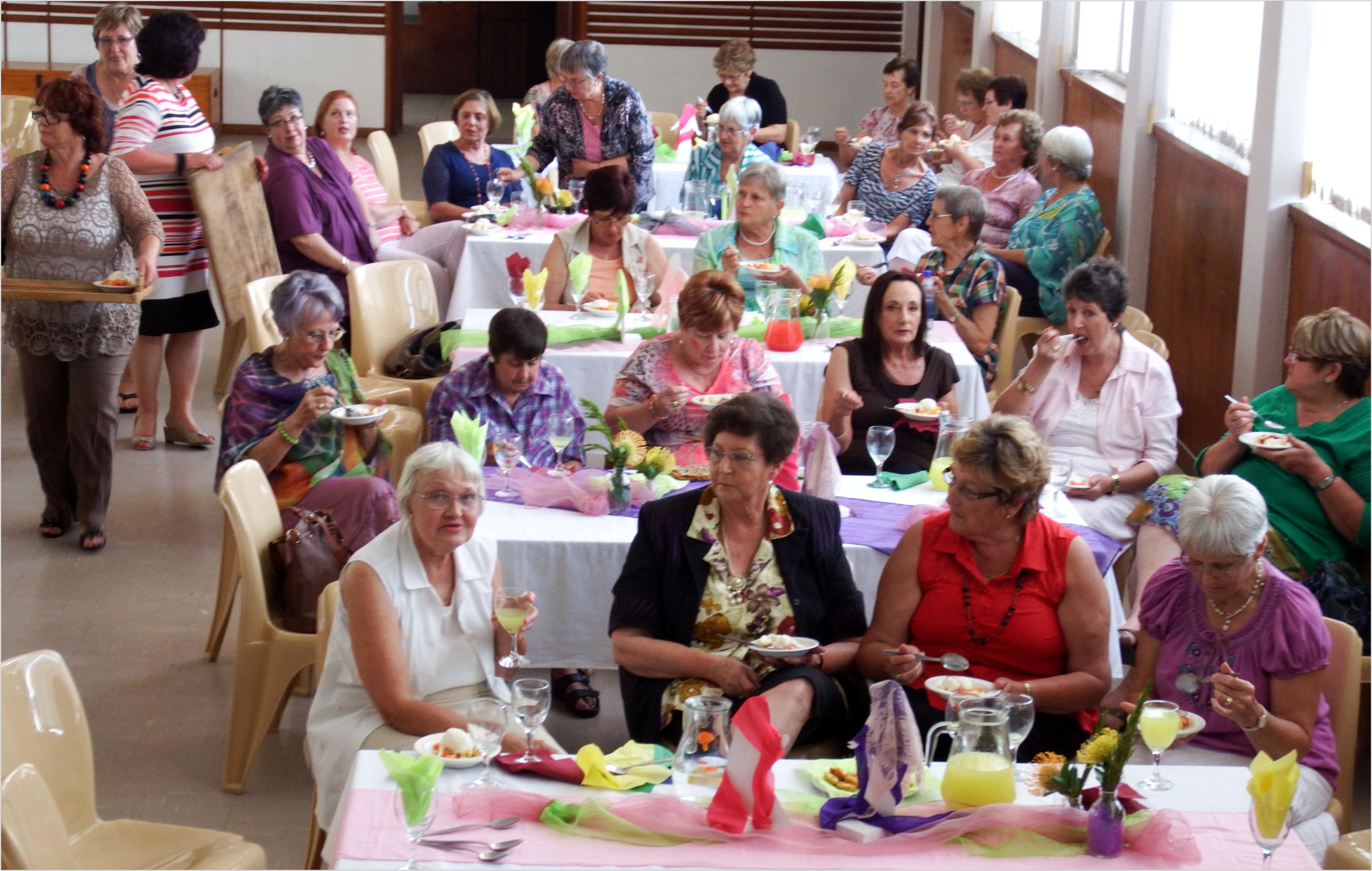 Gansbaai Weekly Updates - Vrouediens kuier met Heidi - Xplorio™
